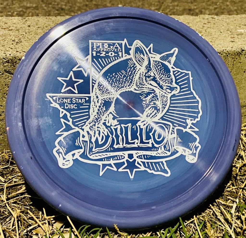 Lone Star Armadillo vs Discmania Sensei — Disc Golf Putter Match Review ...