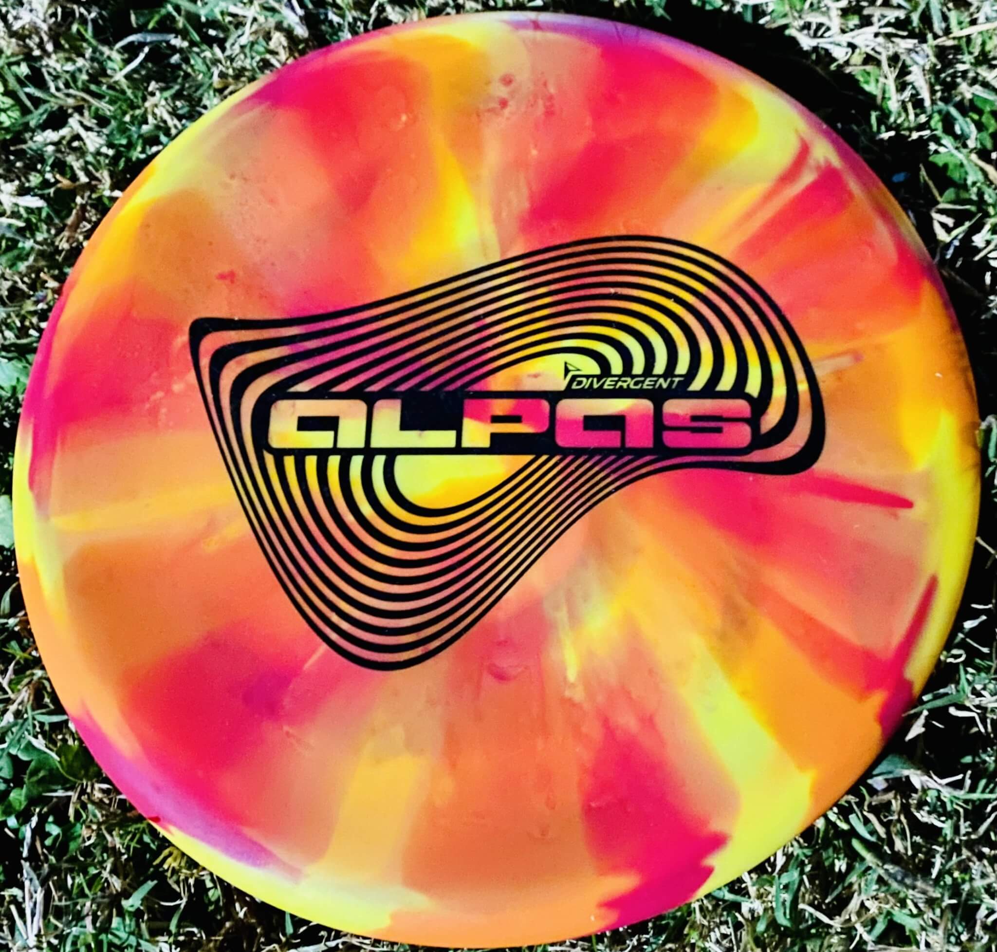 Prodigy PA-3 vs Divergent Alpas: Intense Putter Battle in the World ...